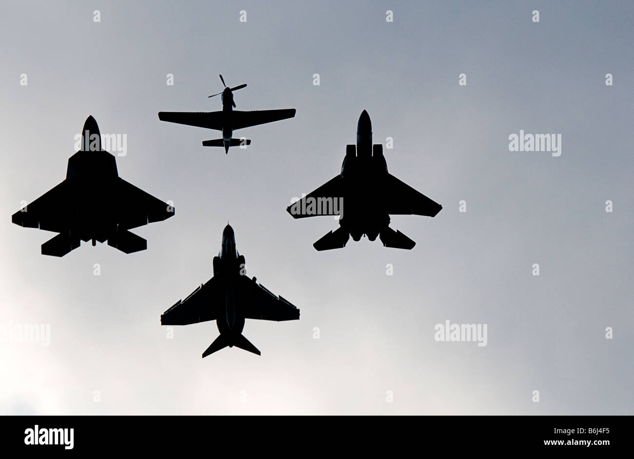 Military aircraft formation hi-res stock photography and images - Alamy