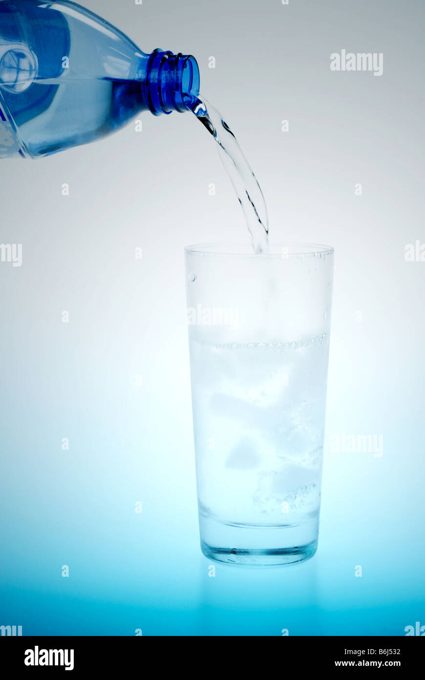 Water pouring pour glass bottle hi-res stock photography and images - Alamy