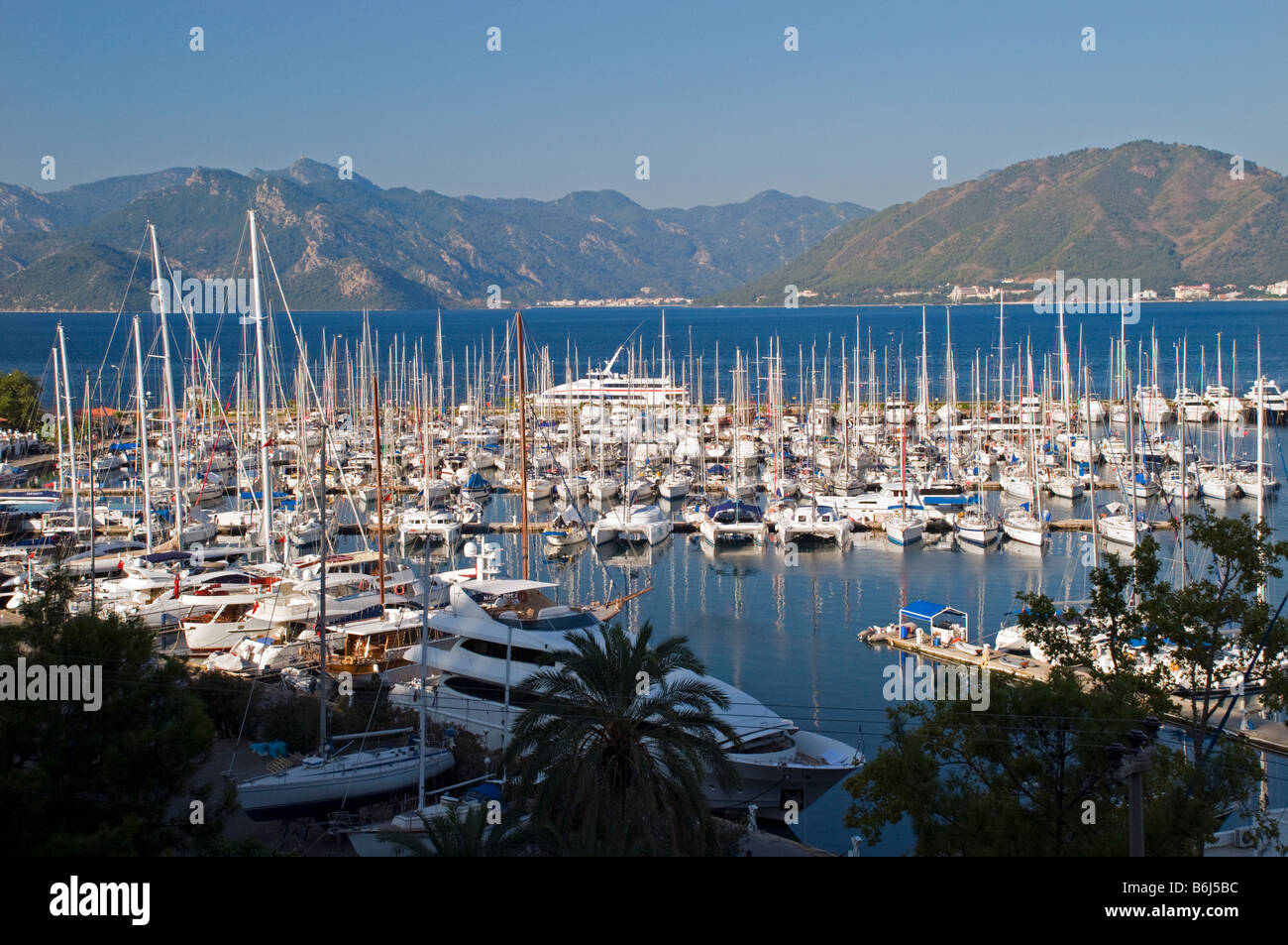 Tourism sail facility tourist touristic hi-res stock photography and ...