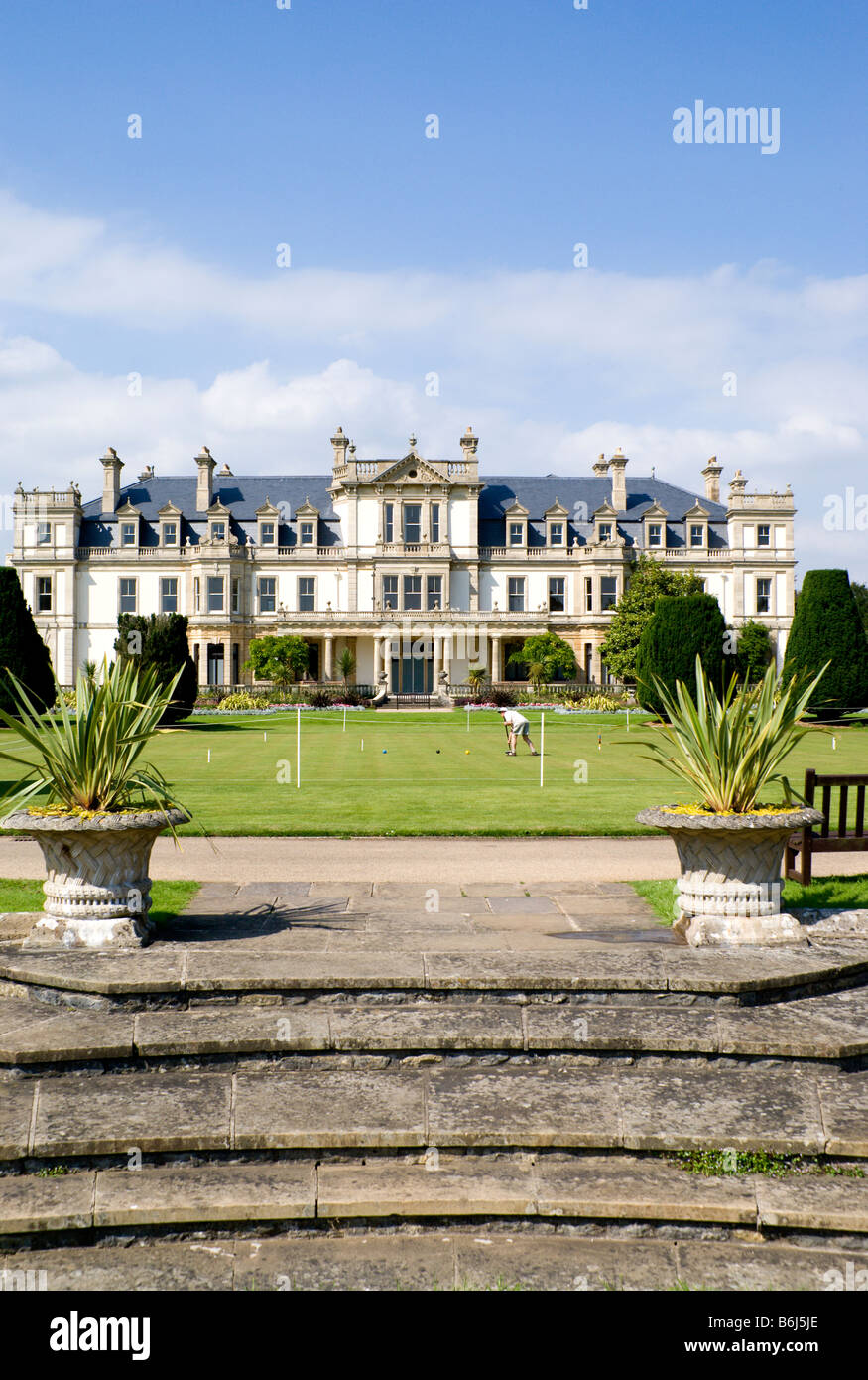 Dyffryn house and gardens hi-res stock photography and images - Alamy