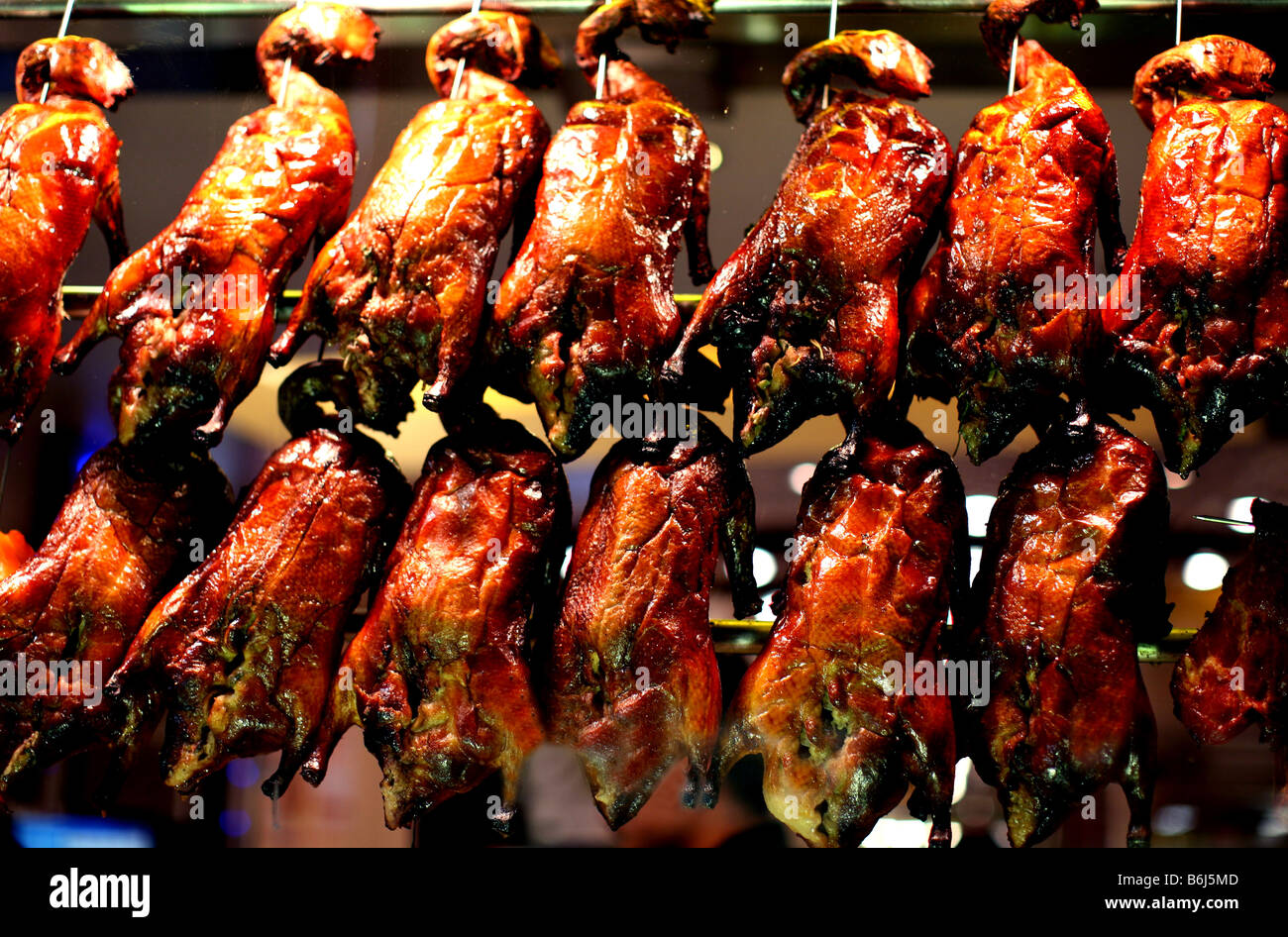 Peking duck restaurant in chinatown hi-res stock photography and images ...