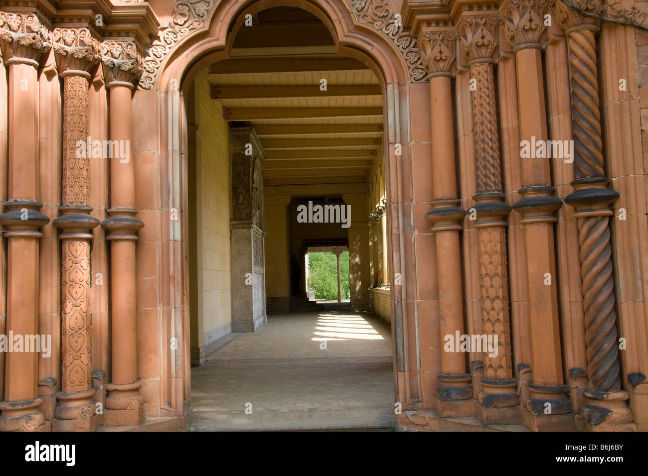 Ancient arch doorway Stock Photo - Alamy