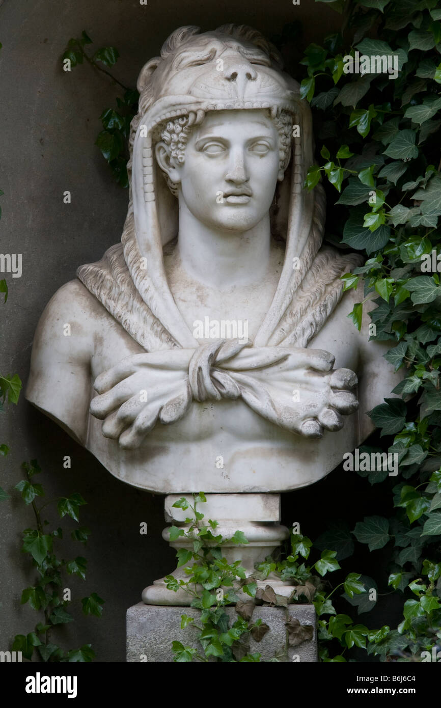 white marble torso statue Stock Photo - Alamy