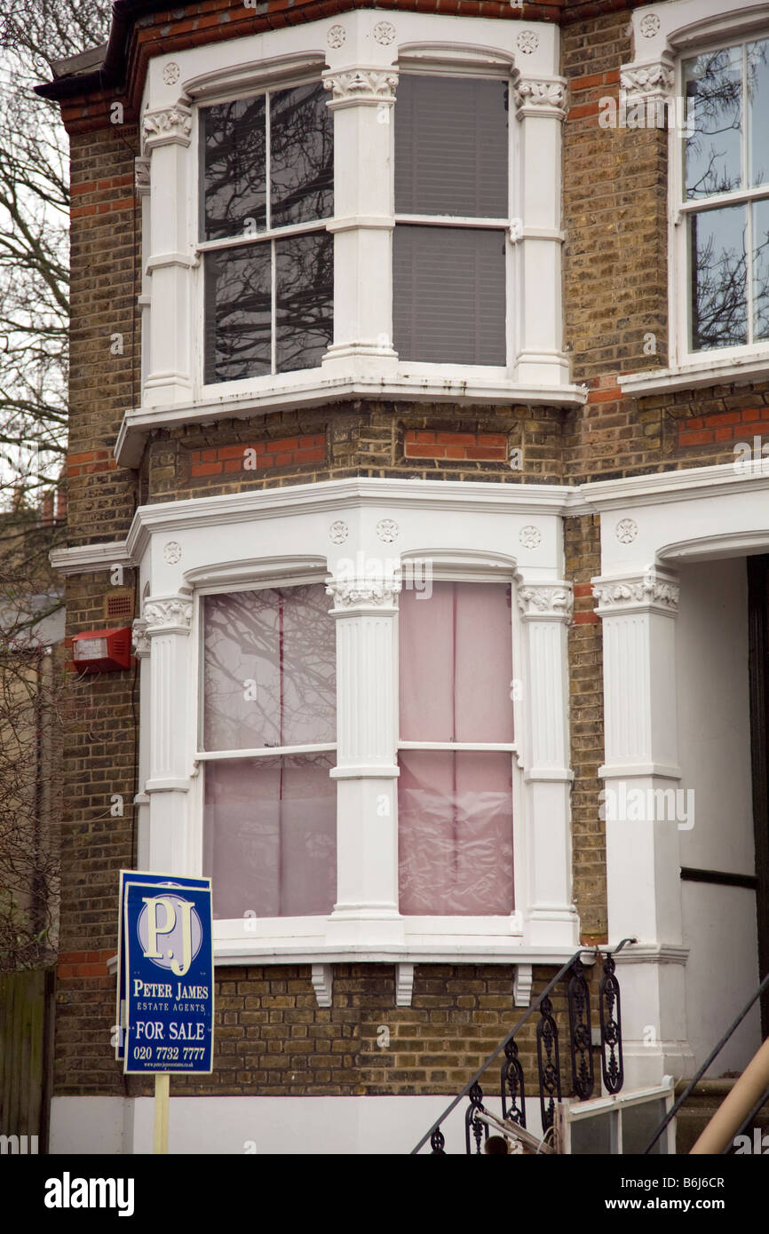 Victorian terraced house hi-res stock photography and images - Alamy