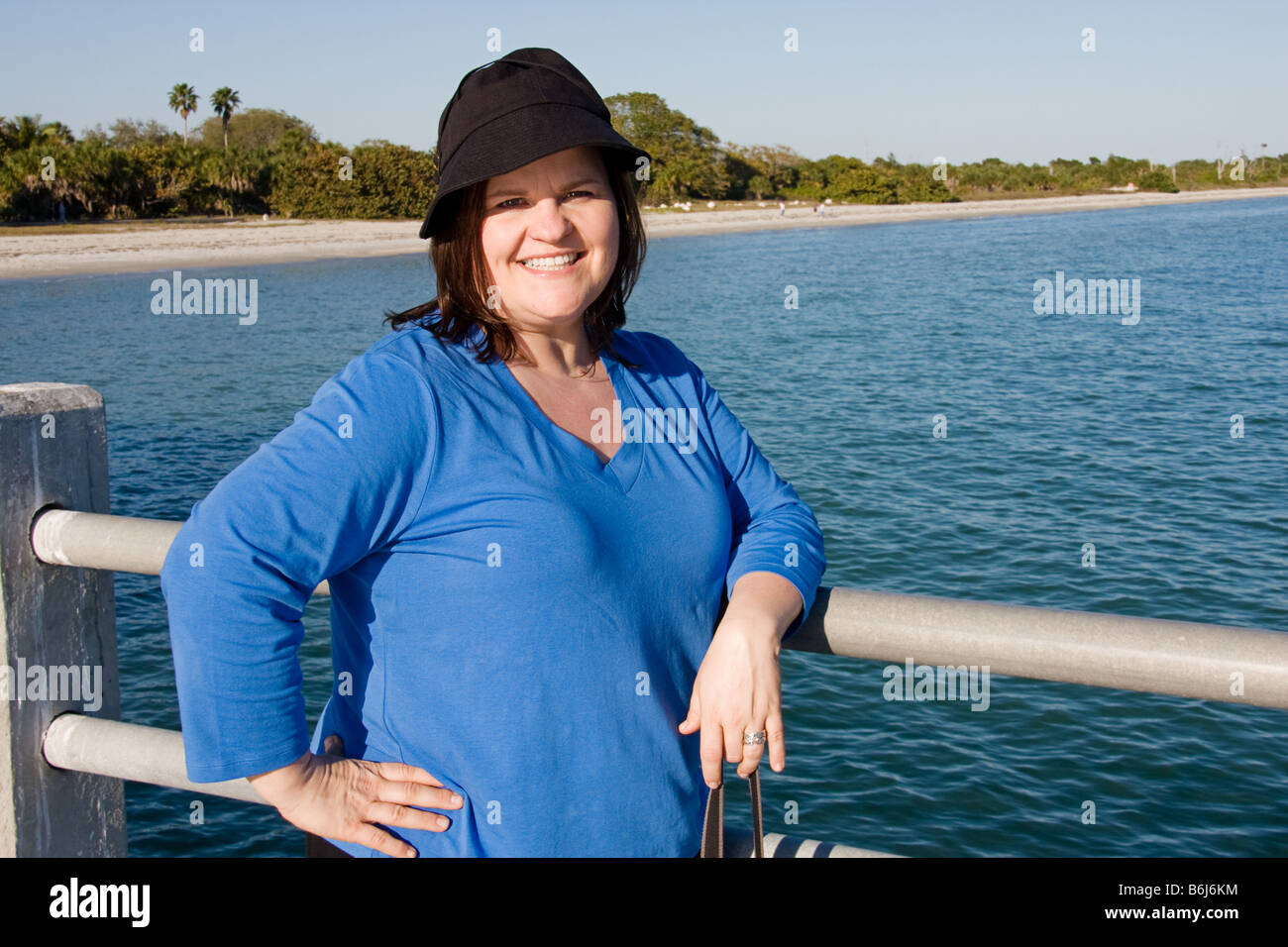 Overweight woman vacation hi-res stock photography and images - Alamy
