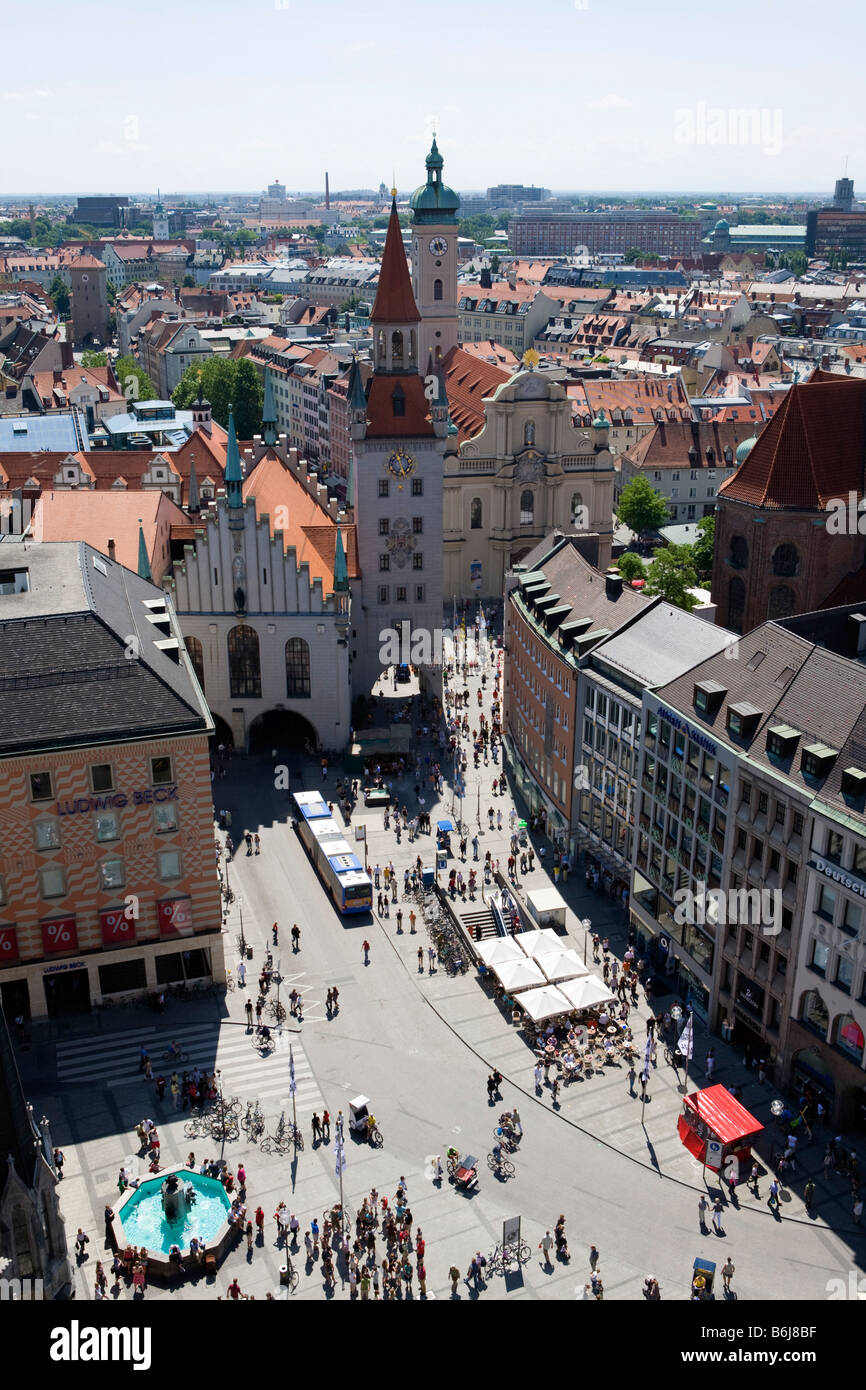 Main square munich hi-res stock photography and images - Alamy