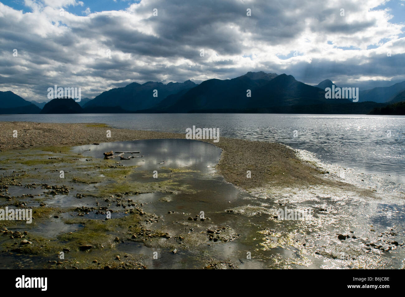 Lake manapouri new zealand hi-res stock photography and images - Alamy