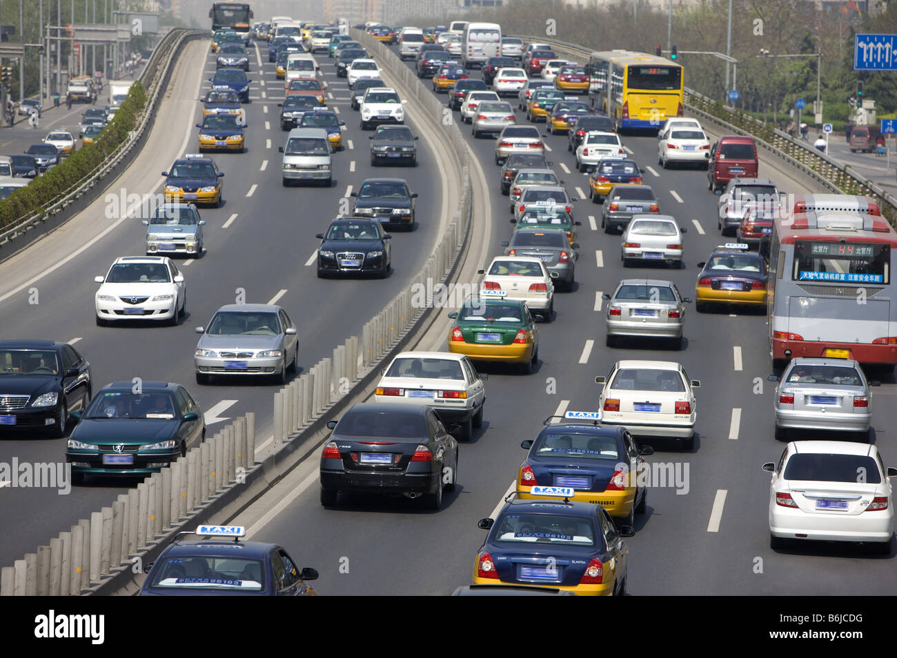 China Beijing Heavy traffic on road Stock Photo - Alamy