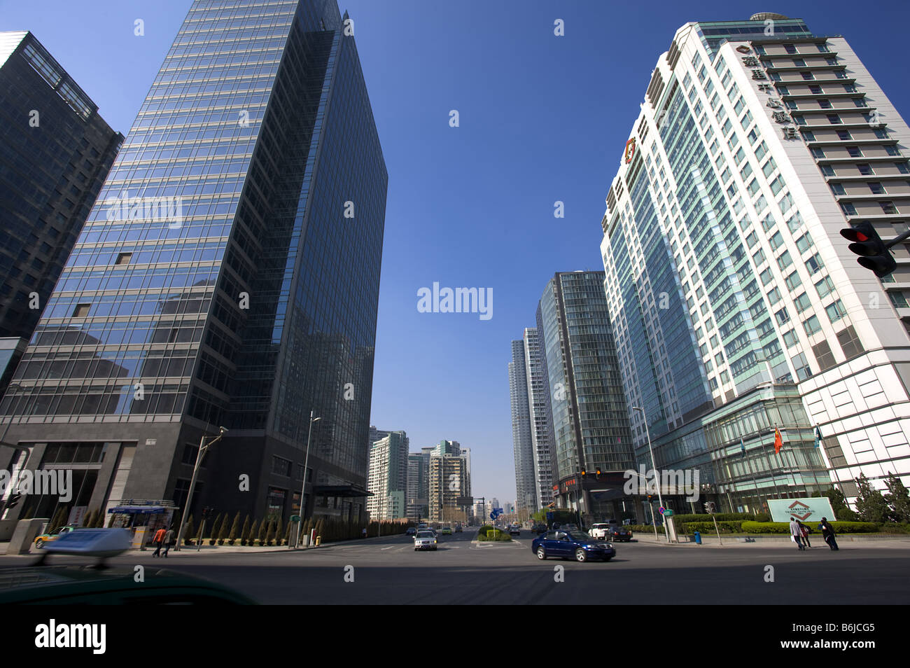 Sides of road hi-res stock photography and images - Alamy