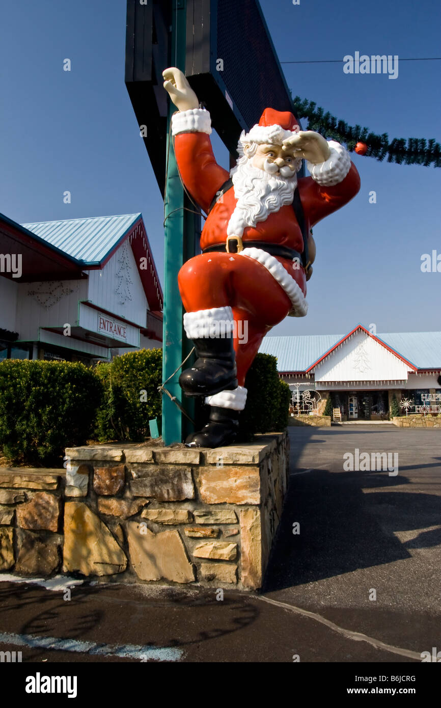 Tacky statue hi-res stock photography and images - Alamy