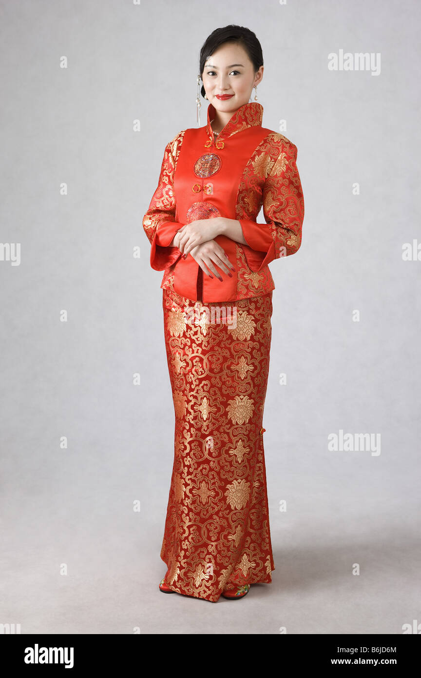 Cheongsam style hi-res stock photography and images - Alamy