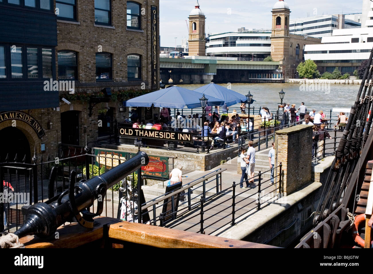 Thameside Stock Photos & Thameside Stock Images - Alamy