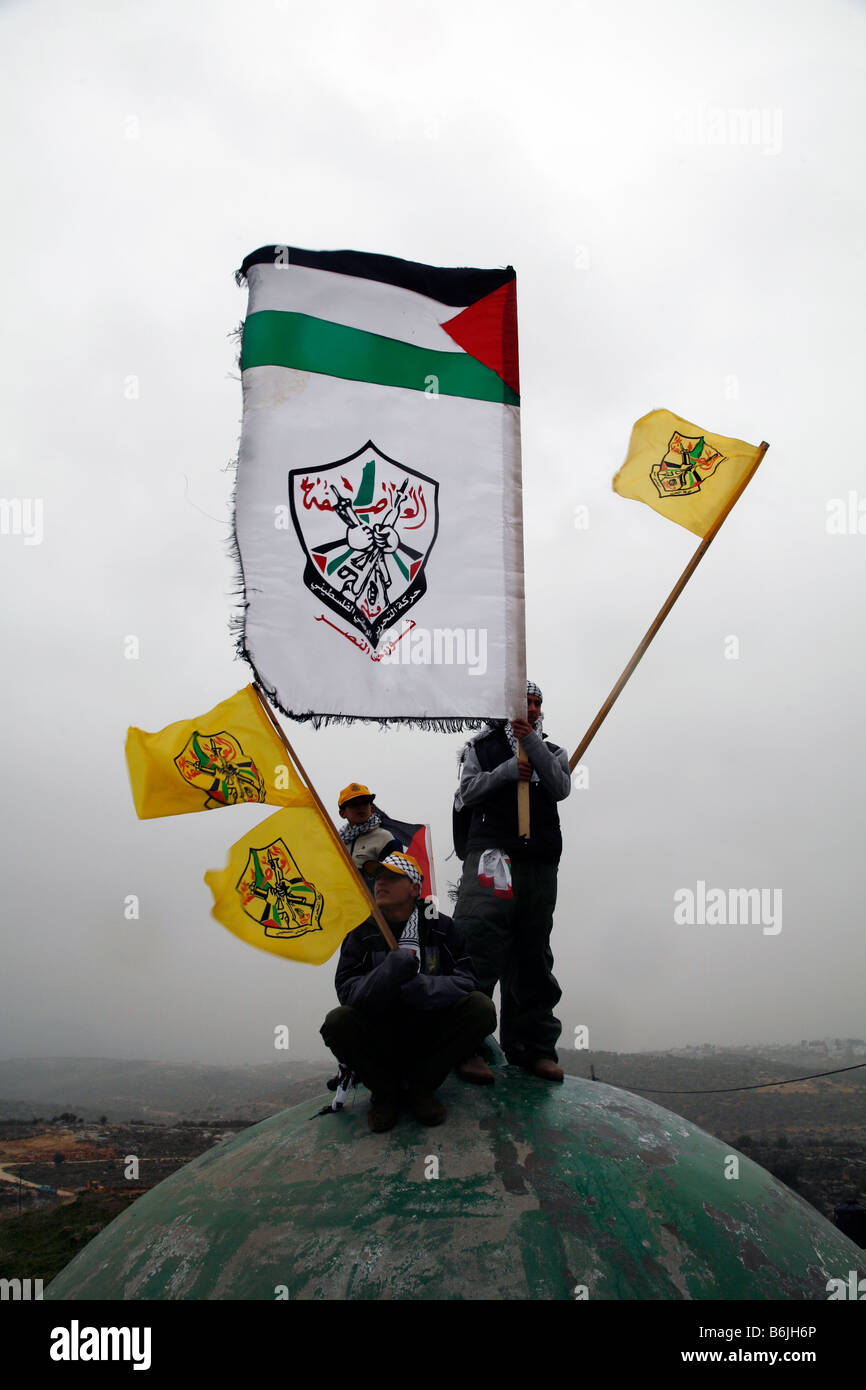 Protest palestine palestinian fatah hi-res stock photography and images ...