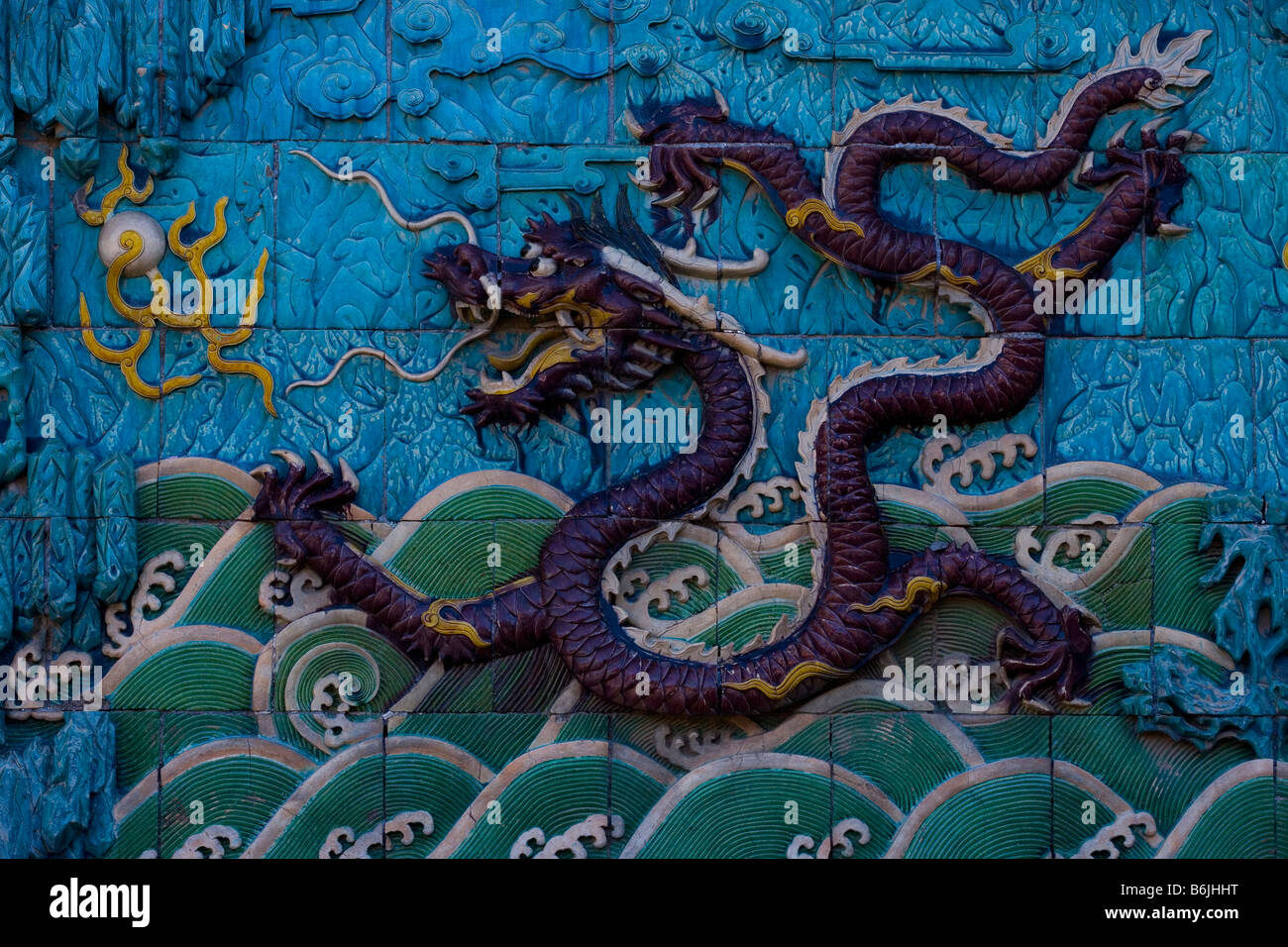 Ancient dragon painting china hi-res stock photography and images - Alamy