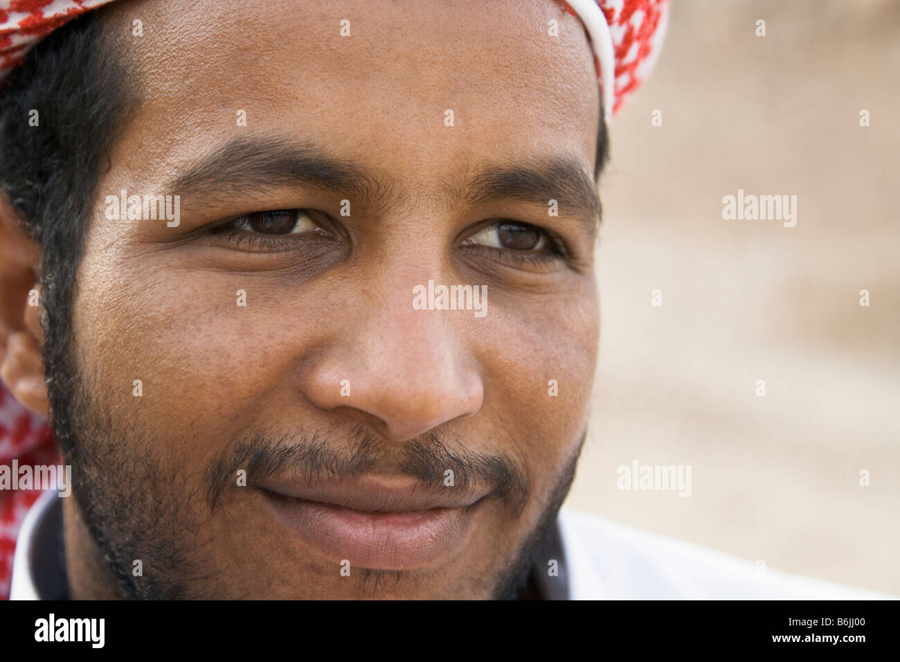 Smiling beduin egypt egyptian beduin model male hi-res stock ...