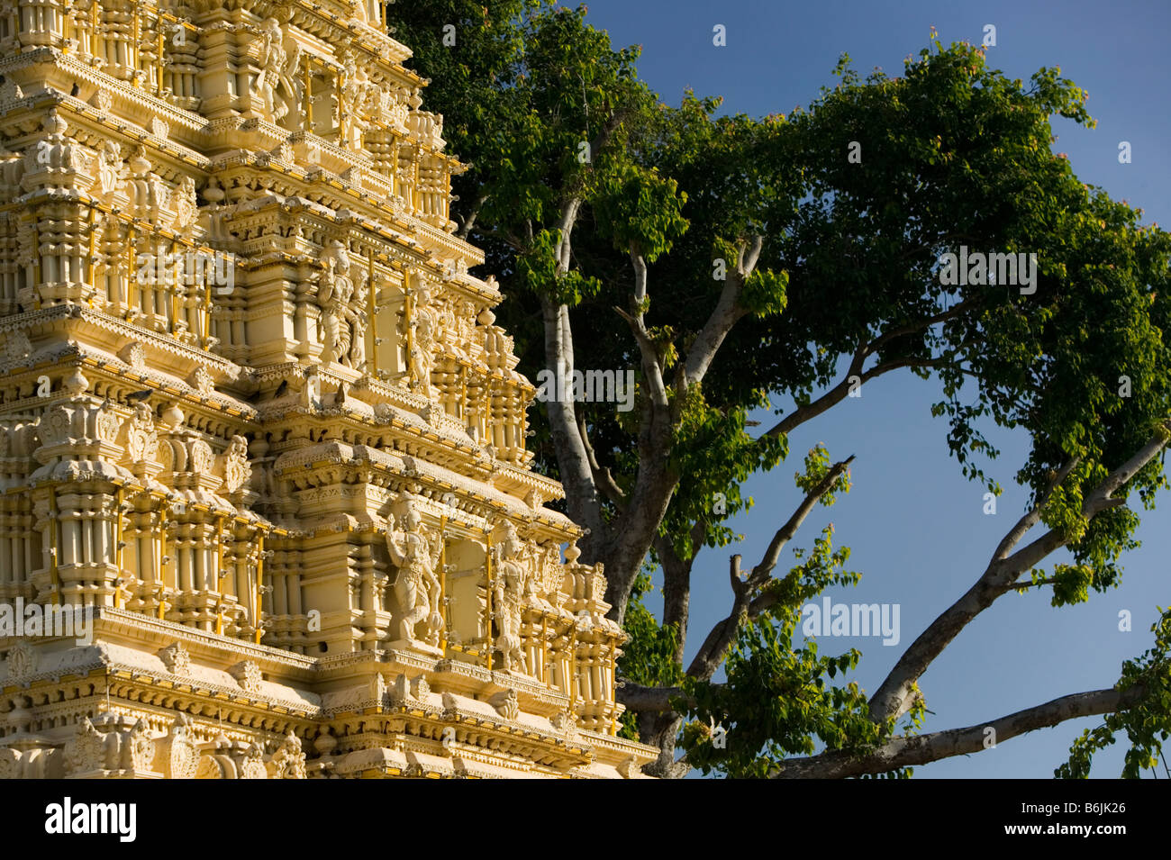 INDIA, Karnataka, Mysore : Majaraja's Palace (b. 1912, Henry Irwin ...