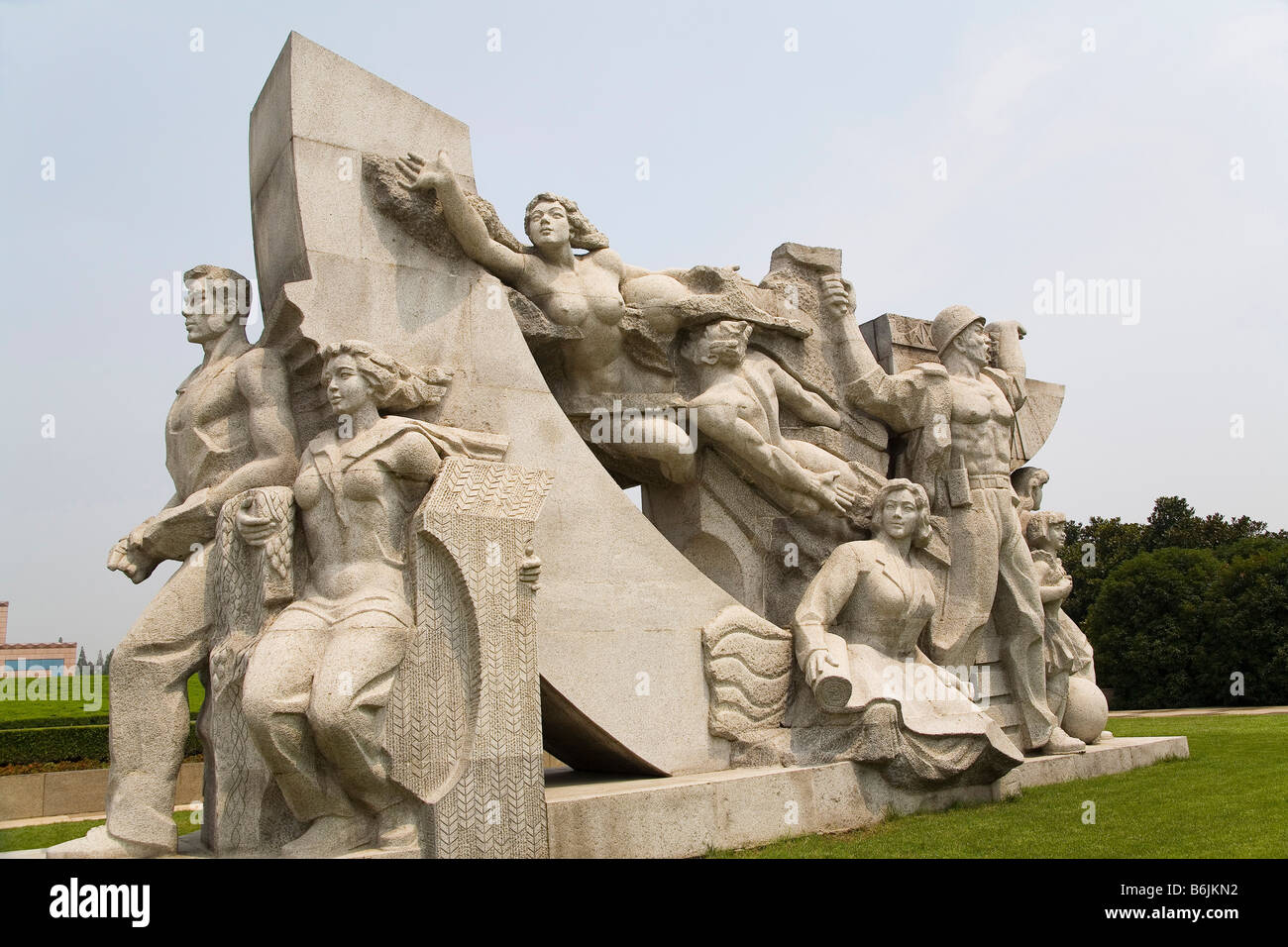 Shanghai longhua martyrs cemetery hi-res stock photography and images ...