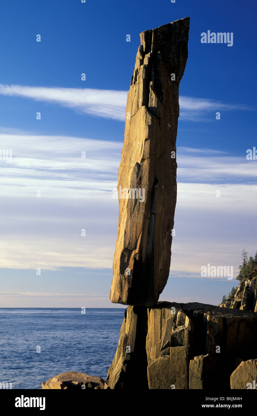 Balancing rock nova scotia hi-res stock photography and images - Alamy