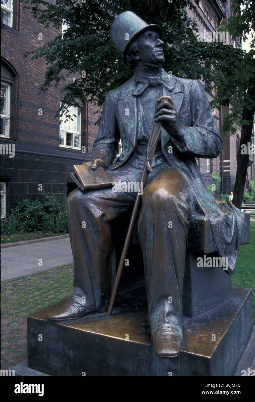 Hans christian anderson monument hi-res stock photography and images ...