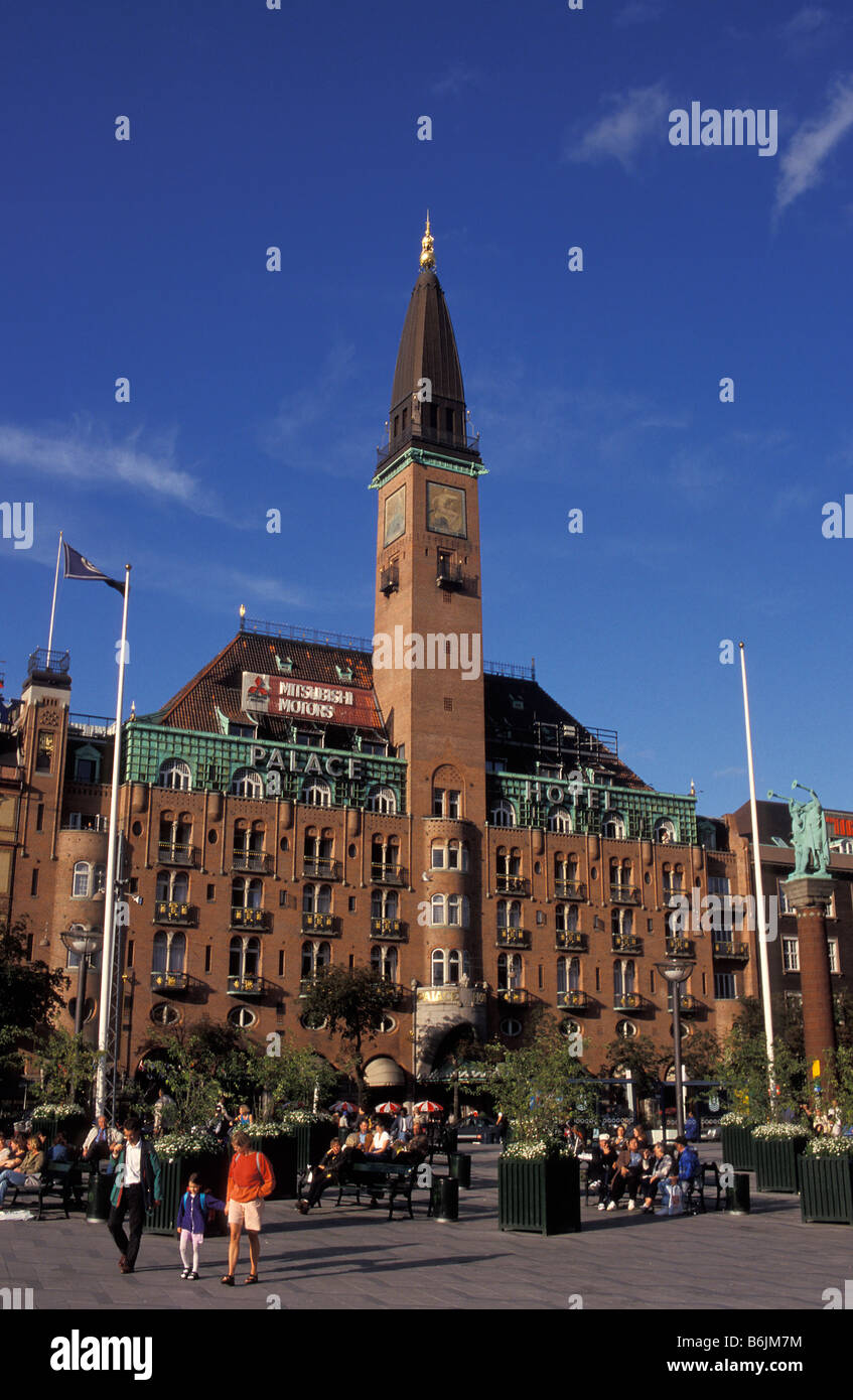 Denmark, Copenhagen, Radhuspladsen. Palace Hotel Stock Photo - Alamy