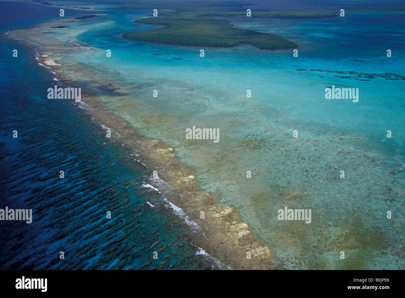 Belize barrier reef aerial view hi-res stock photography and images - Alamy