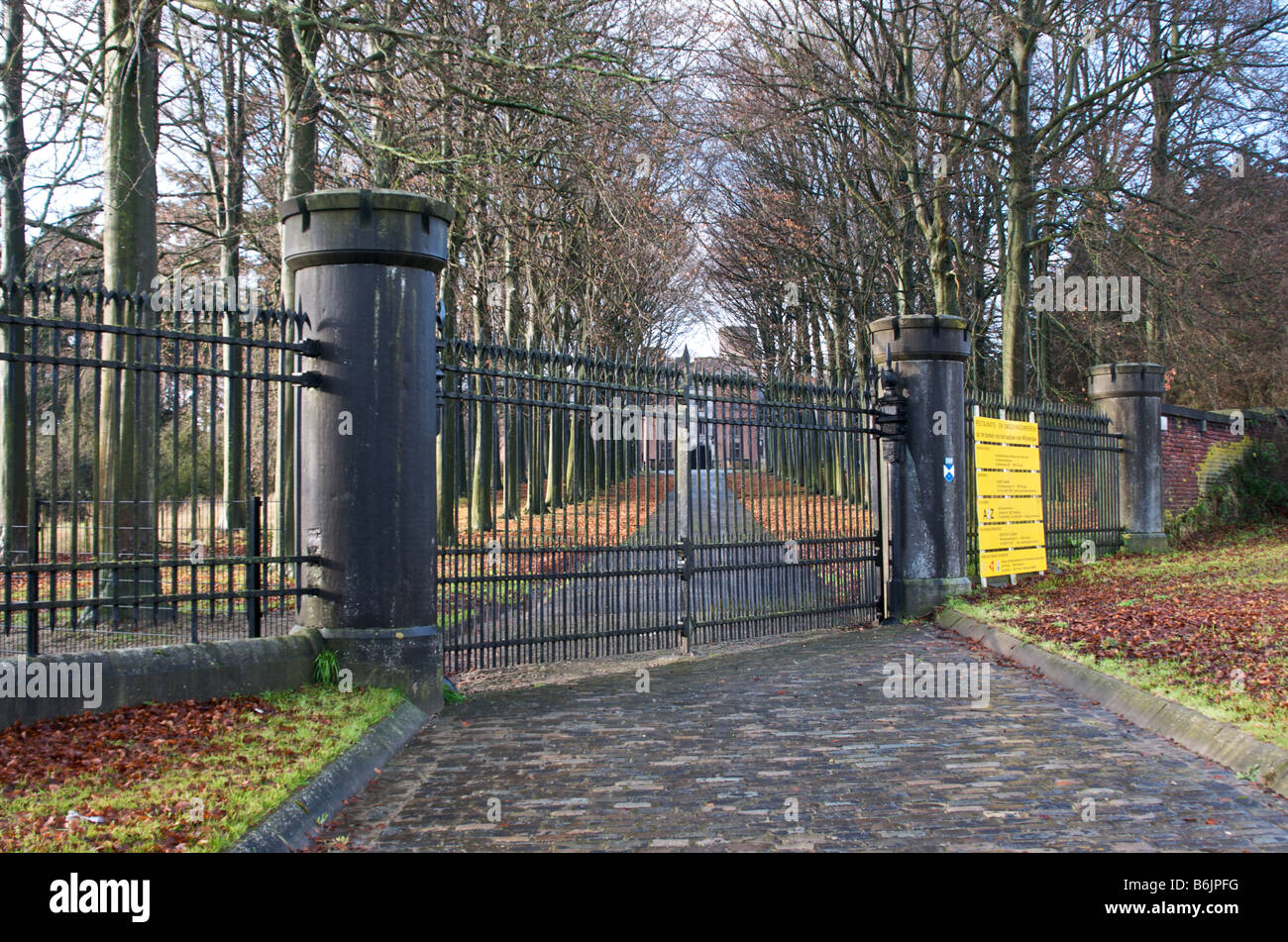 Wijnendale castle hi-res stock photography and images - Alamy