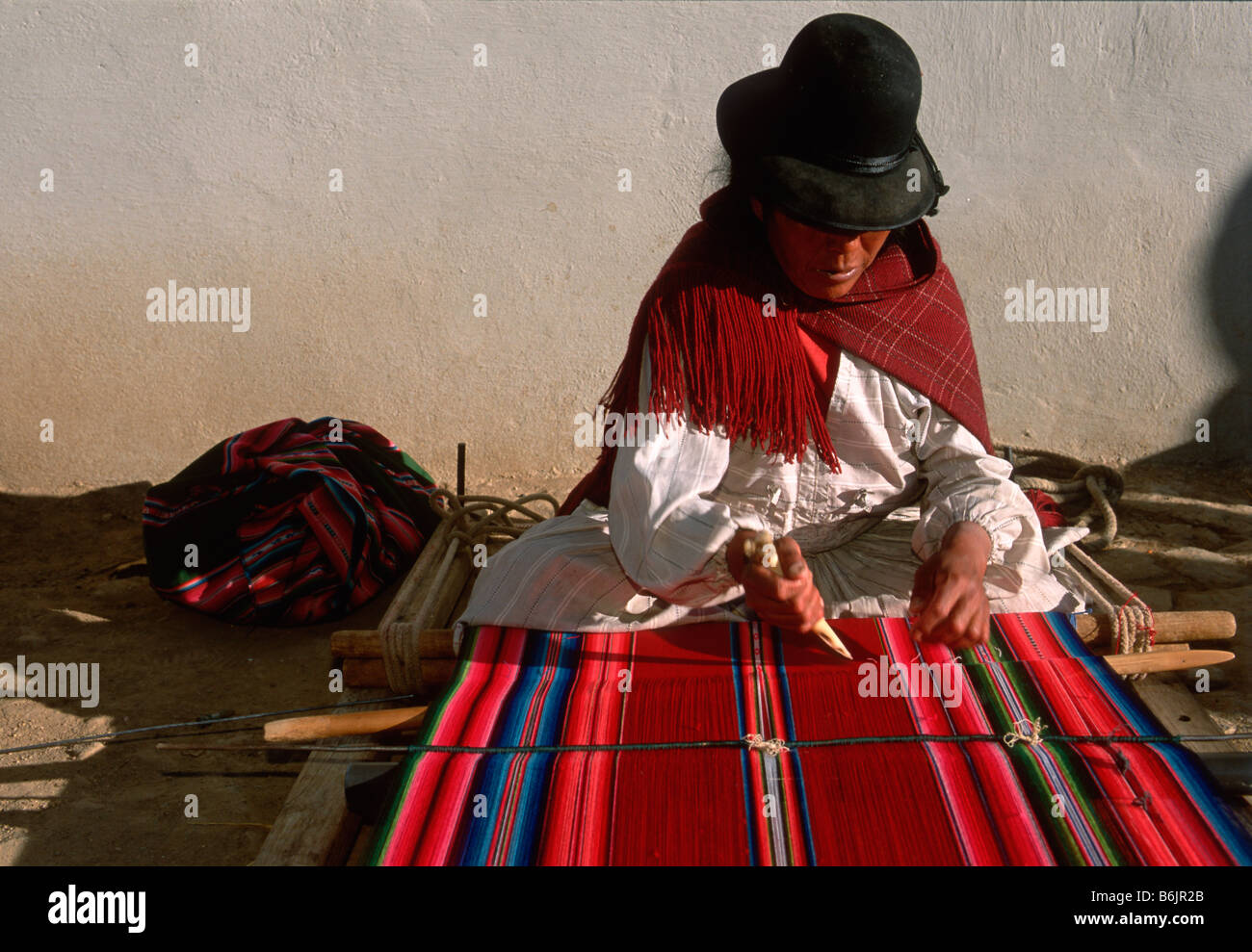 Empires of the Sun, Peru, Wari, Huari, textiles Stock Photo - Alamy