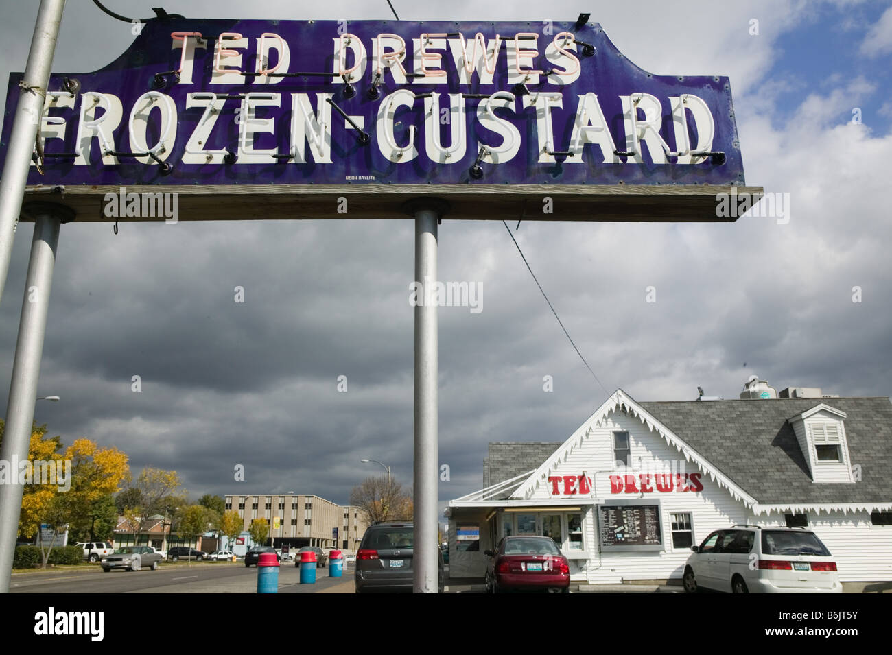 USA, Missouri, St. Louis: Ted Drew's Frozen Custard Shop, Rt.66 ...