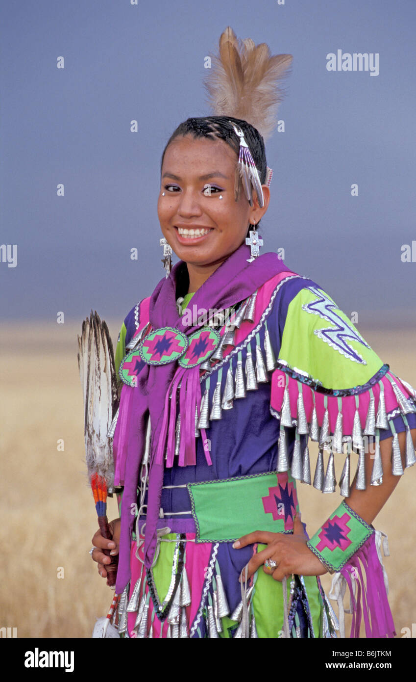 NA, USA, Oregon, NE Oregon, smiling portrait of Native American dressed ...