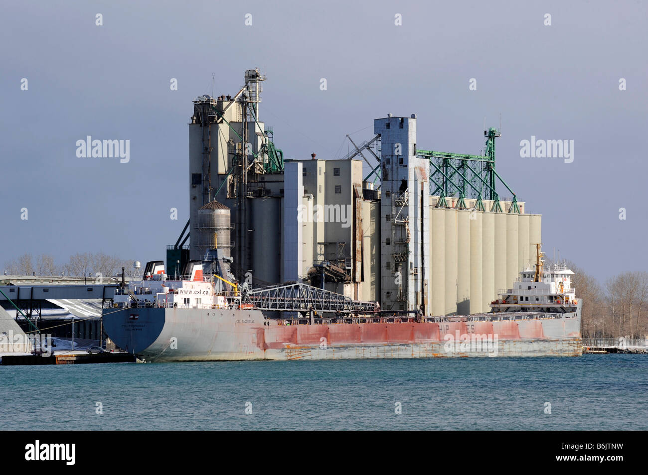 Great lakes ship freighter takes of grain on the St Clair River at Lake ...