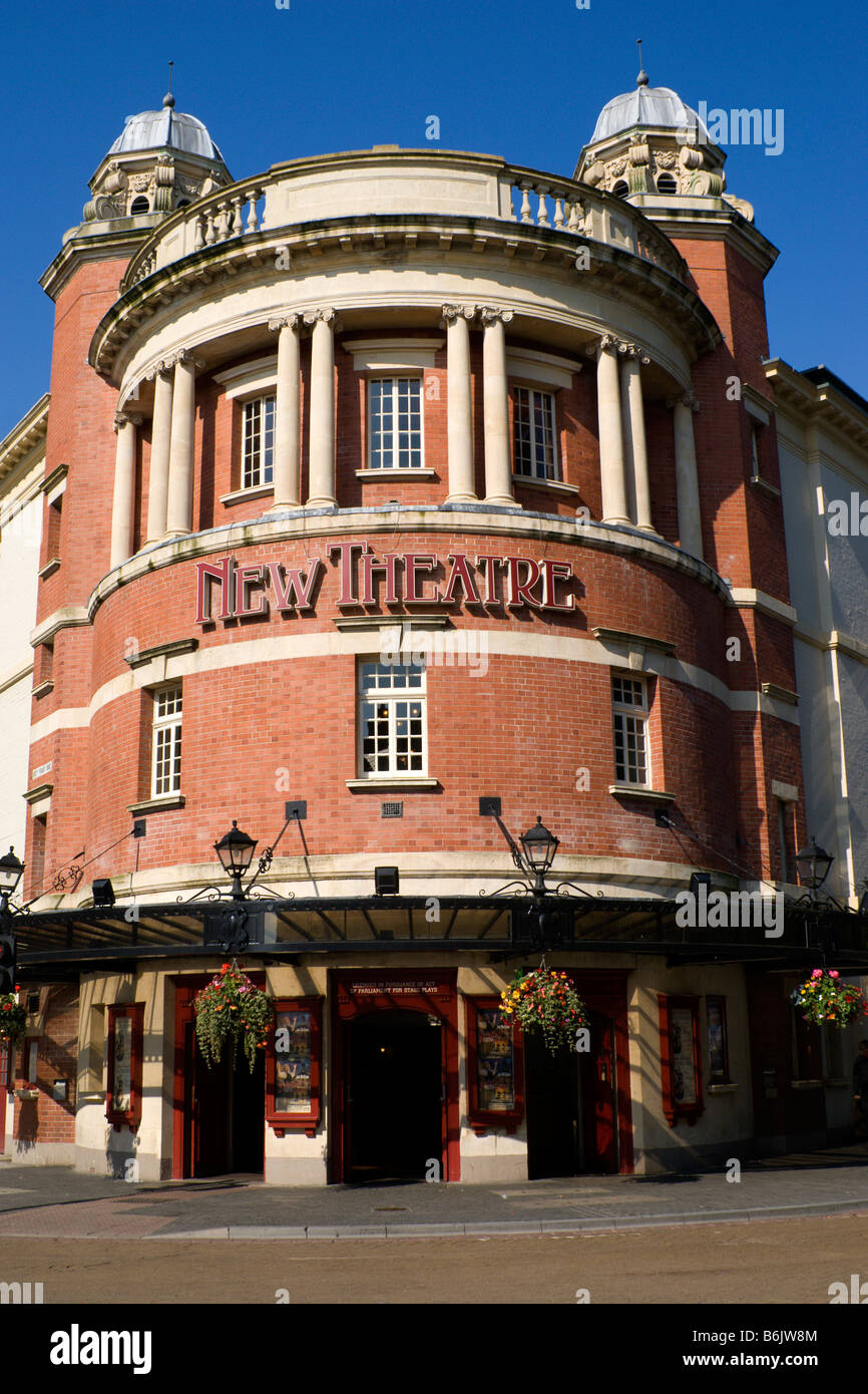 Cardiff theatre hi-res stock photography and images - Alamy