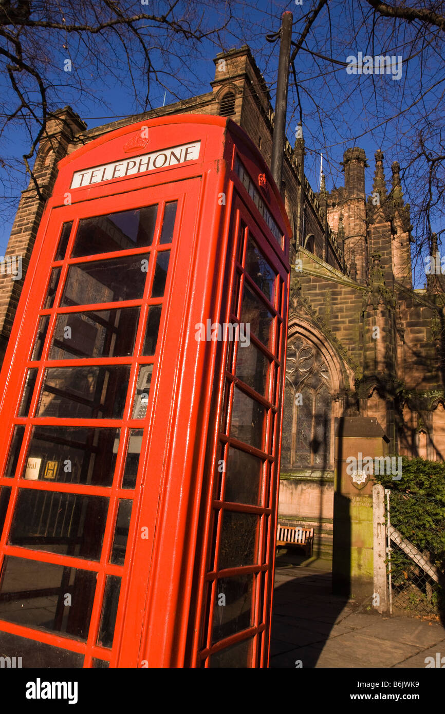 Red telephone box picture hi-res stock photography and images - Alamy