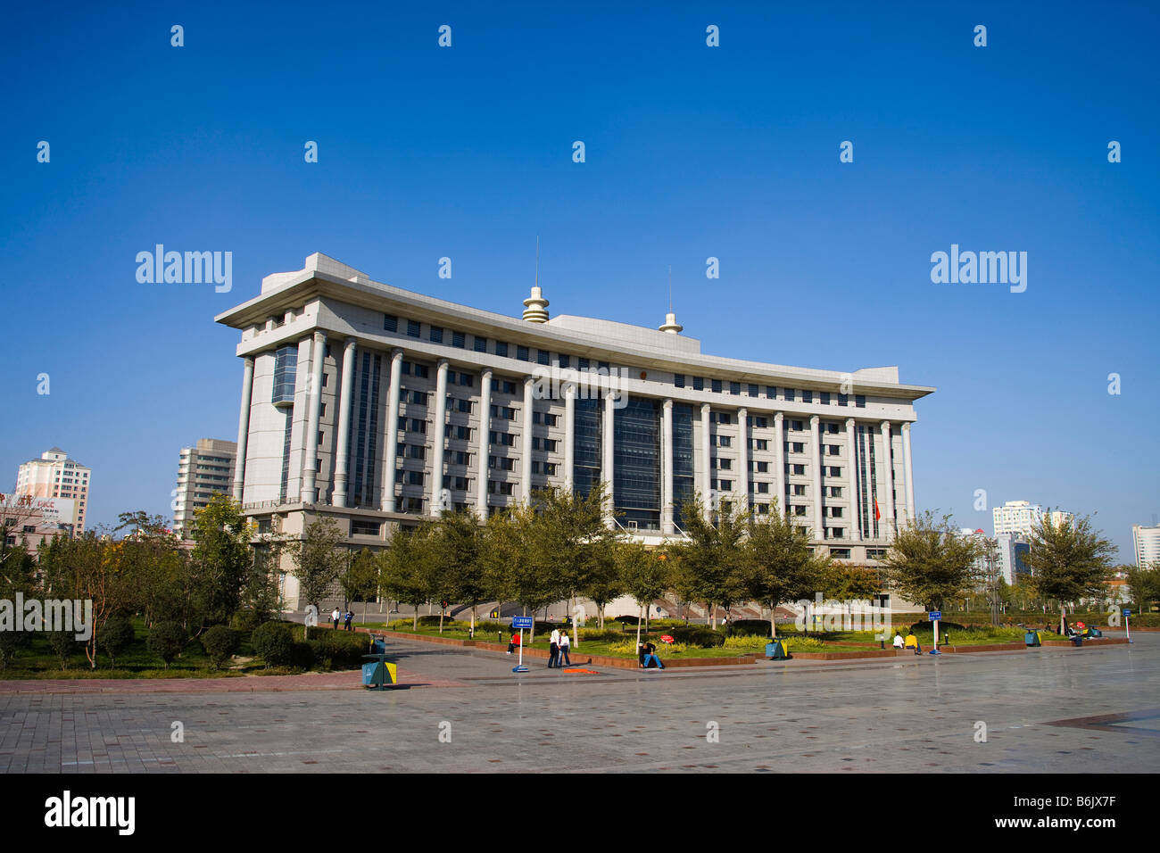Urumqi xinjiang uygur autonomous hi-res stock photography and images ...