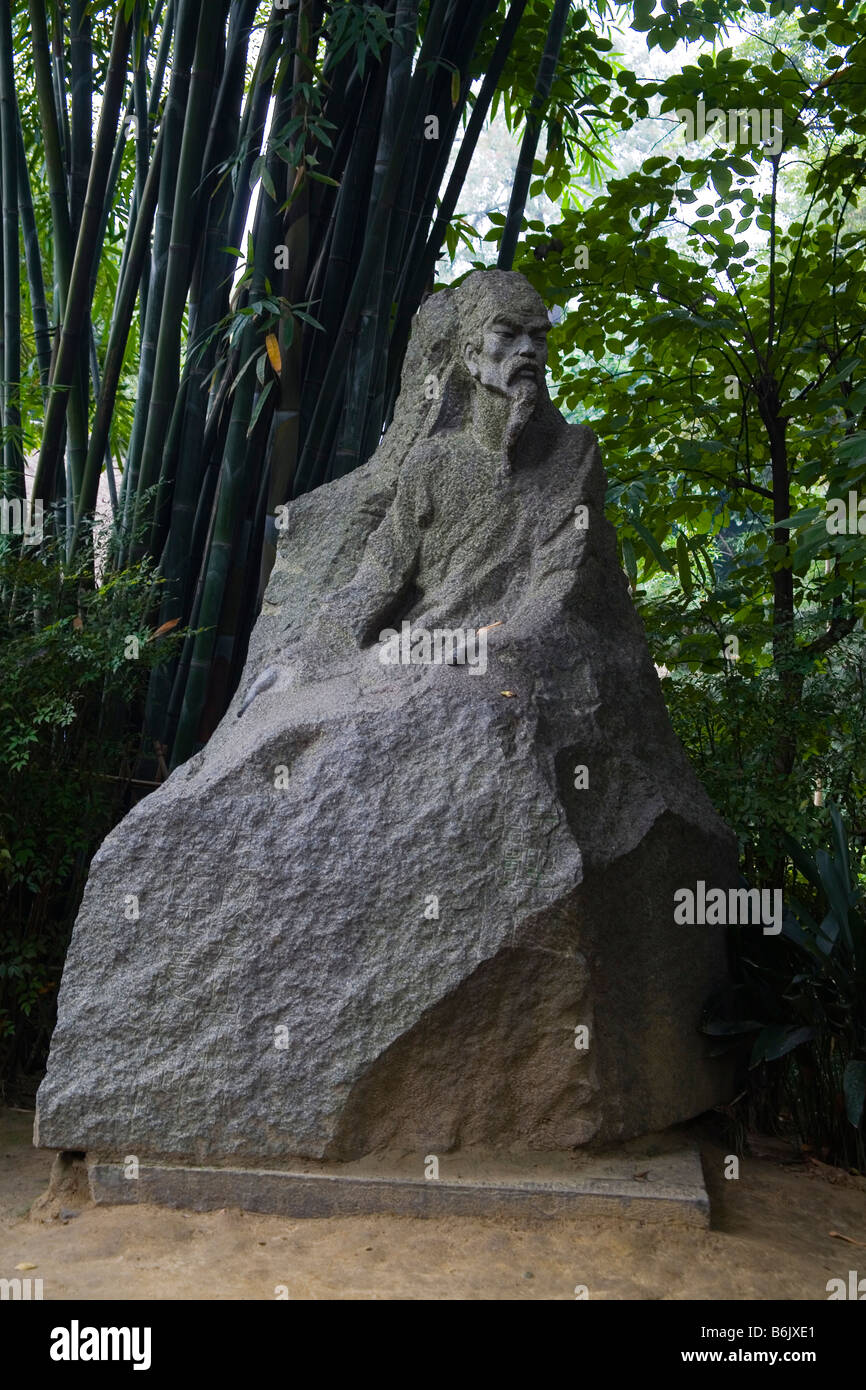 Du fu statue hi-res stock photography and images - Alamy