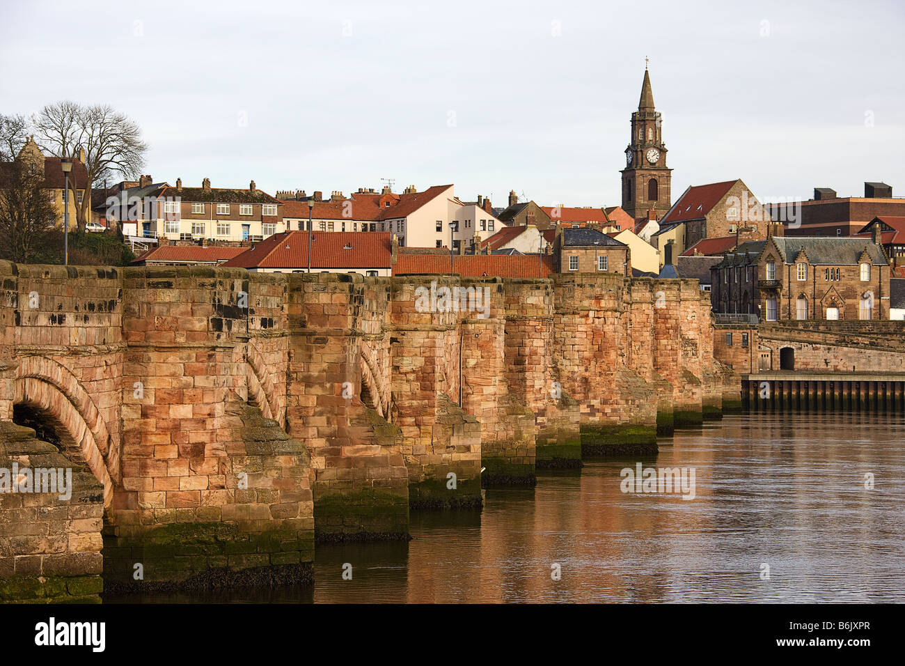 Berwick bridge street hi-res stock photography and images - Alamy