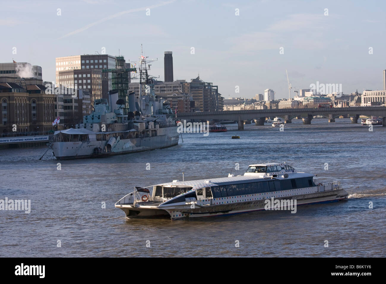 Fast riverboat service on the river london gb uk hi-res stock ...