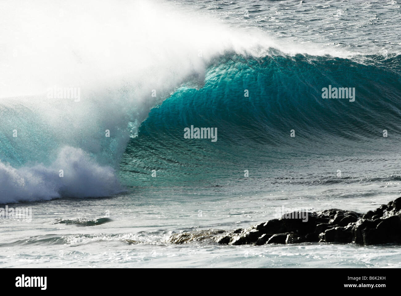 Pounding wave hi-res stock photography and images - Alamy