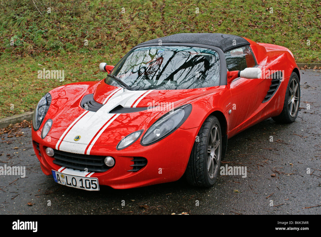 Red lotus car hi-res stock photography and images - Alamy