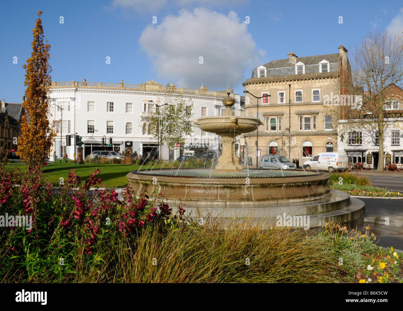 Barnstaple square hi-res stock photography and images - Alamy