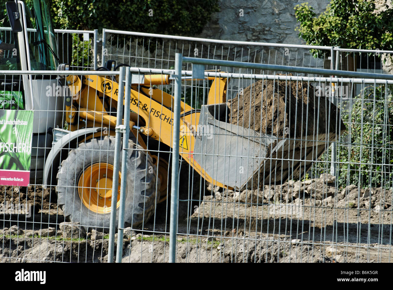 Bulldozer works hi-res stock photography and images - Alamy