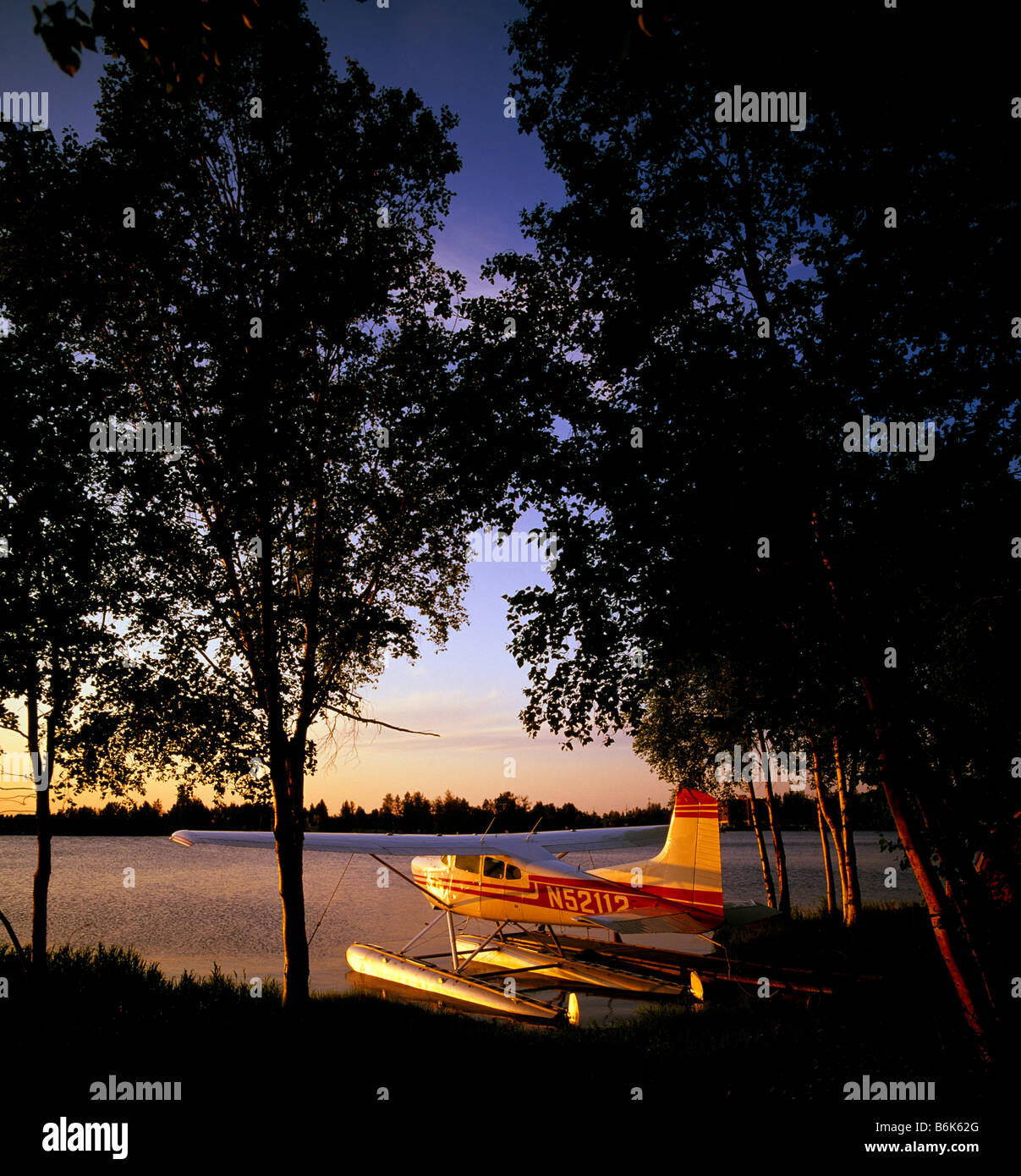 Cessna 185 hi-res stock photography and images - Alamy