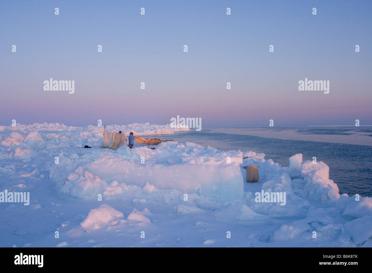 Inupiaq Eskimo Skin Boat High Resolution Stock Photography and Images ...