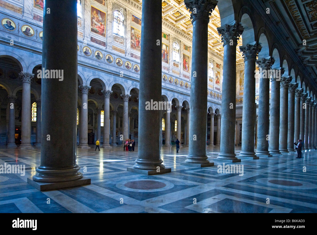 Rome the interior of S Paolo Fuori le Mura basilica Stock Photo - Alamy