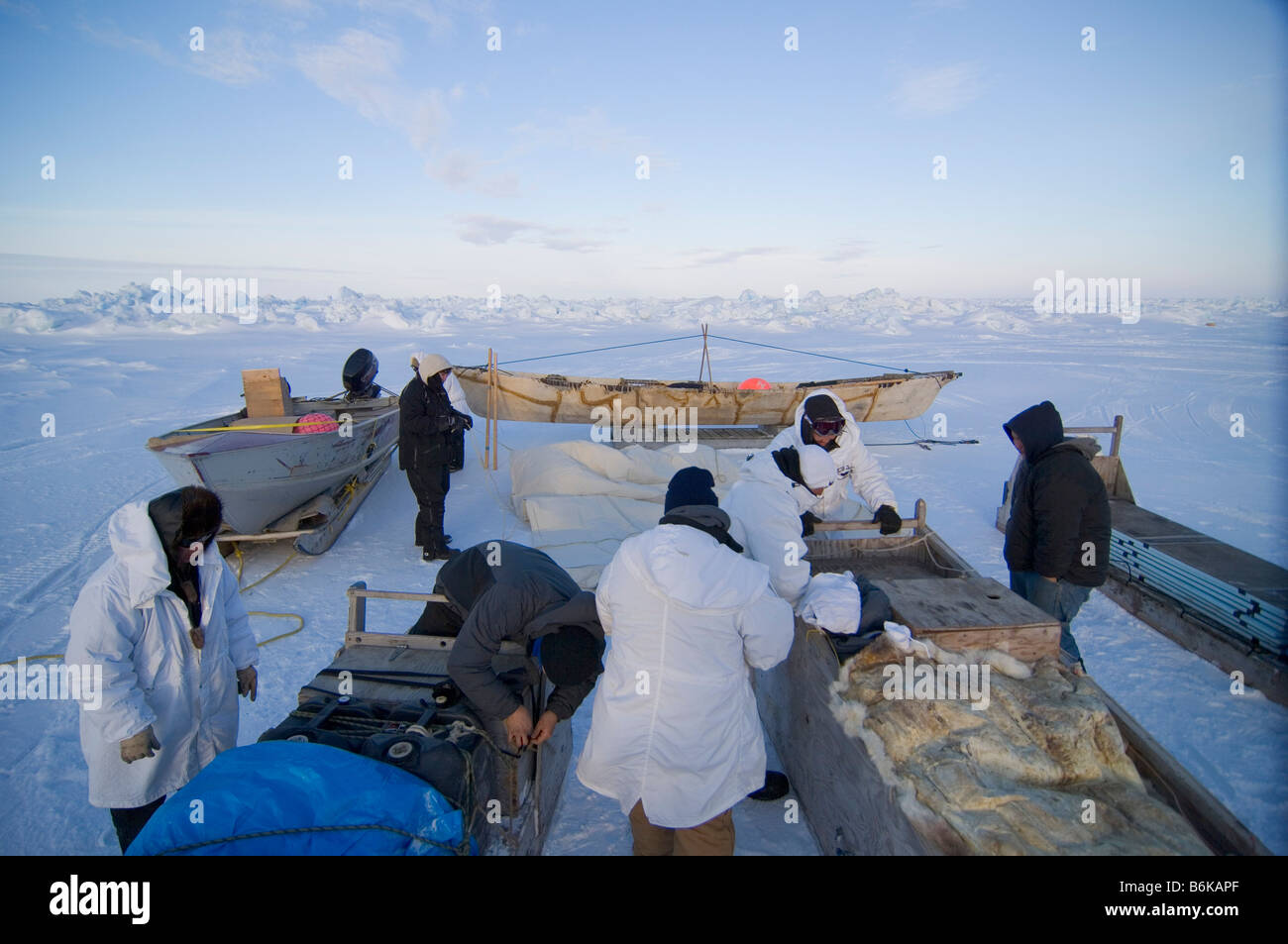 Eskimo camping hi-res stock photography and images - Alamy