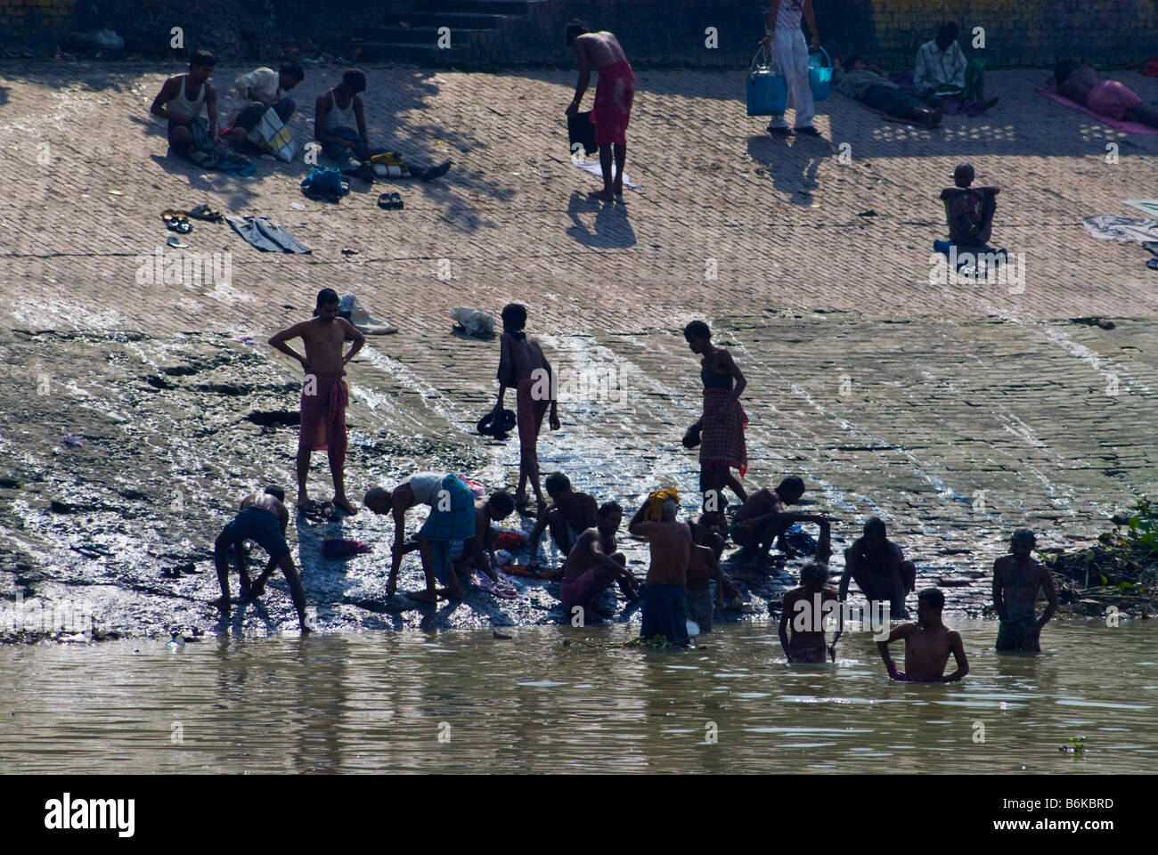 Bathing Ghat on the Hooghly River in Kolkata, India Stock Photo - Alamy
