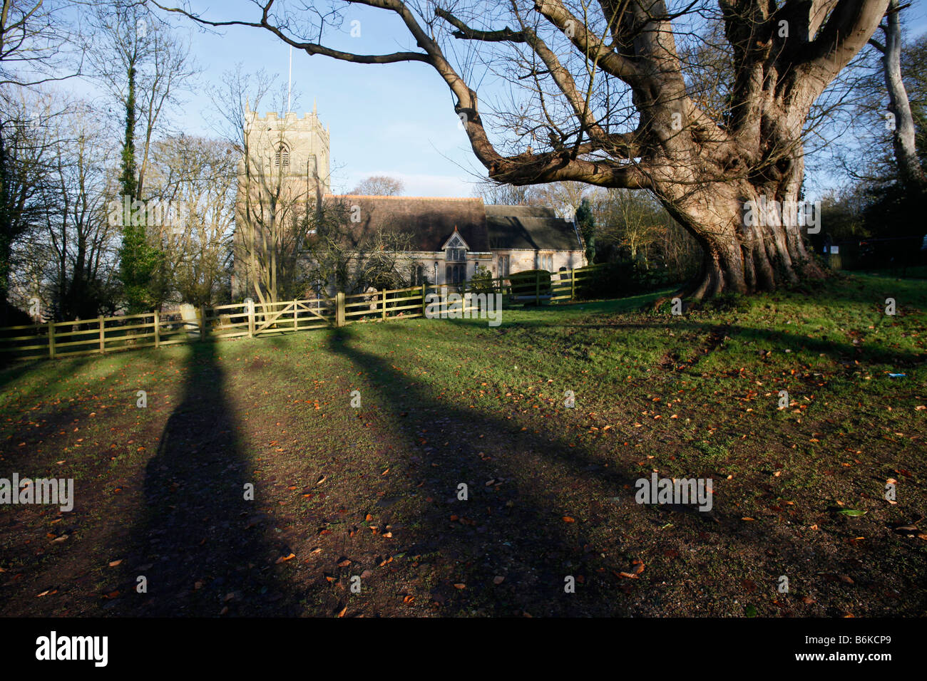 churchyard beoley church warwickshire midlands Stock Photo - Alamy