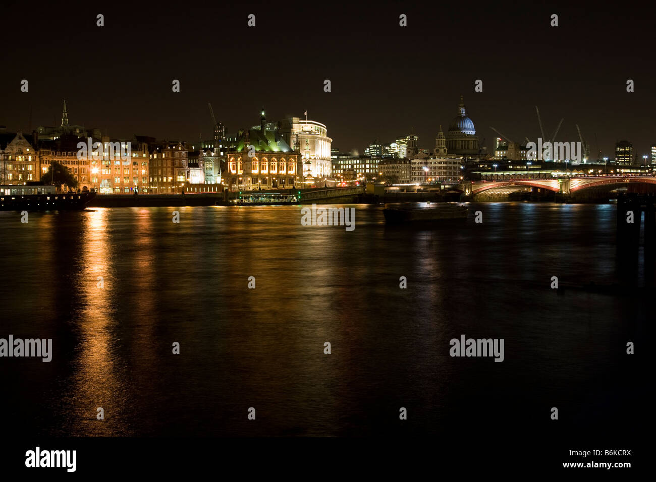 Skyline cityscape night dark High Resolution Stock Photography and ...