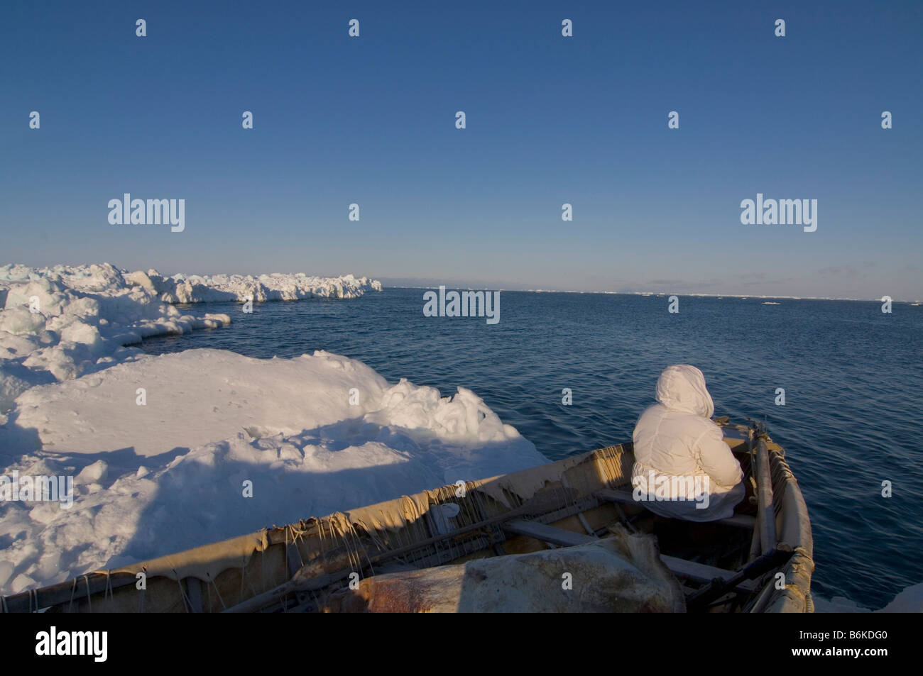 Eskimo whaler hi-res stock photography and images - Alamy