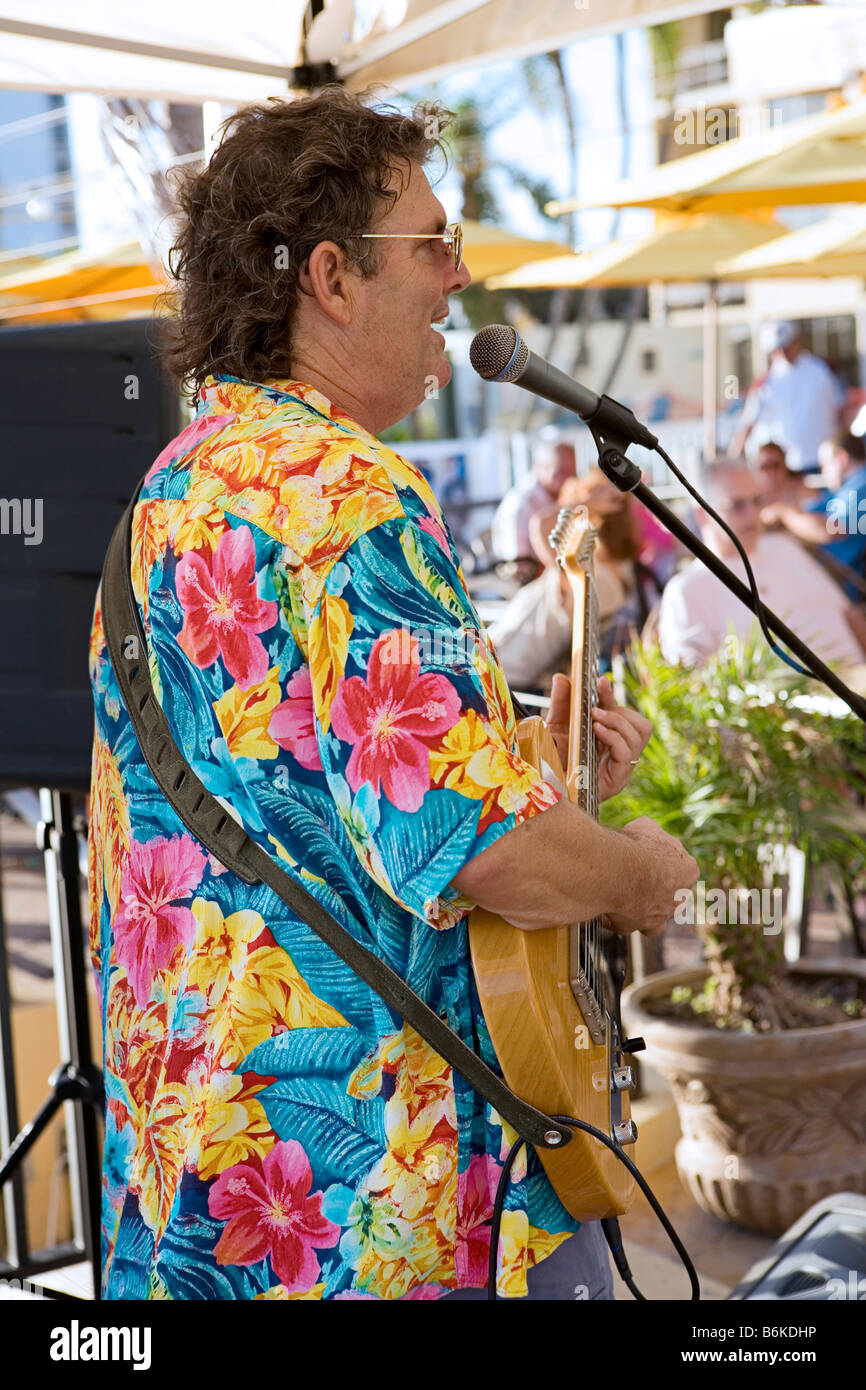 Hawaiian singer hi-res stock photography and images - Alamy