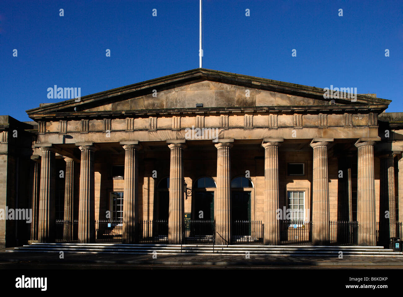 Perth Sheriff Court Perthshire Scotland UK Stock Photo - Alamy